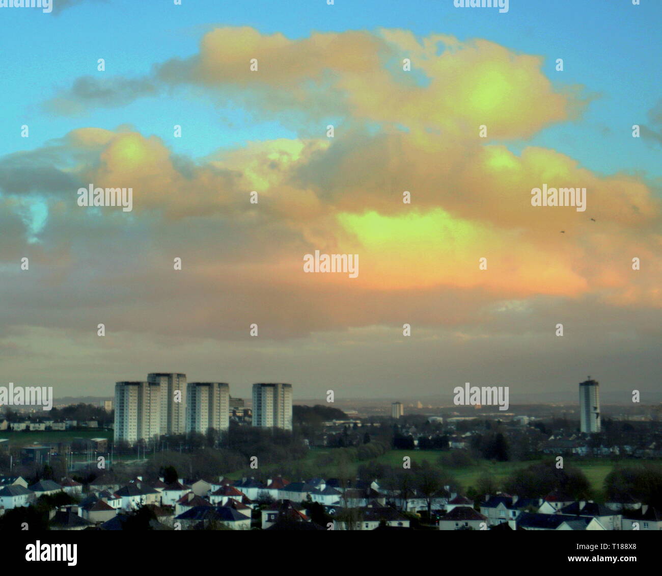 Glasgow, Scotland, UK, 24th March, 2019, UK Weather:Warm weather starts ...