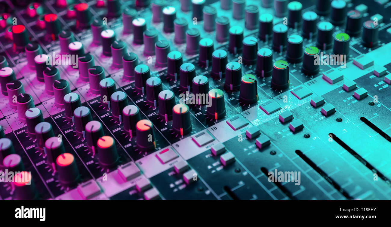 Light and sound engineer hi-res stock photography and images - Alamy