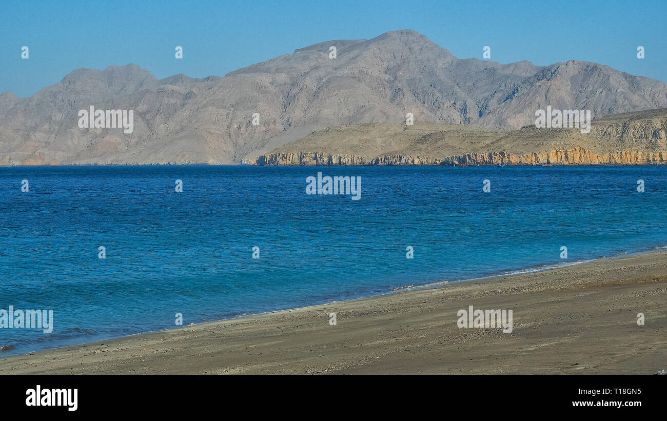 Musandam hi-res stock photography and images - Alamy
