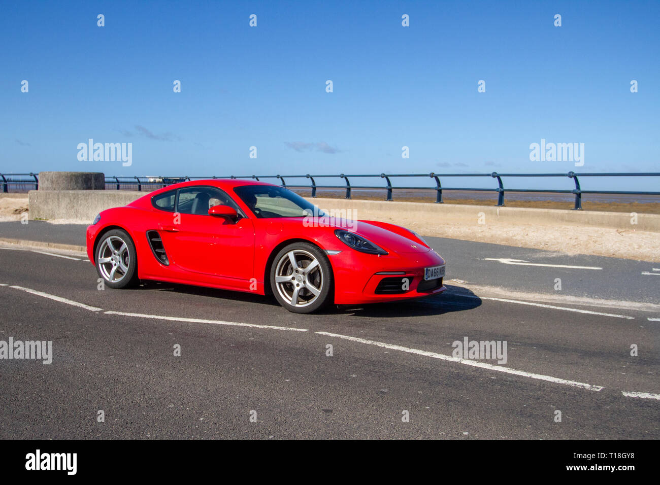 Porsche 718 cayman hi-res stock photography and images - Alamy