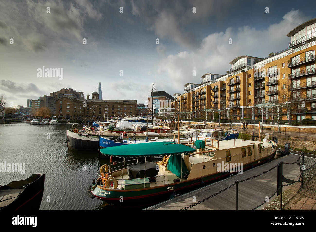 LONDON TOWER HAMLETS ST KATHARINE DOCKS MARINA WITH BOATS SURROUNDING ...