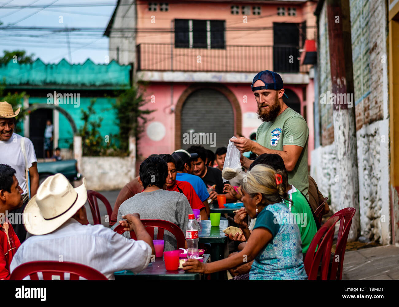 Feeding the poor guatemala hi-res stock photography and images - Alamy