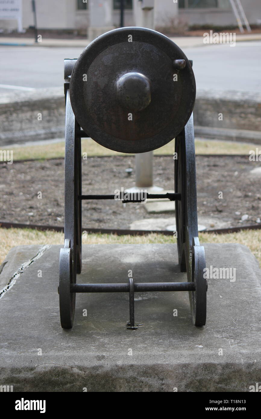 Antique, vintage cast iron cannon Lafayette, Indiana Stock Photo - Alamy