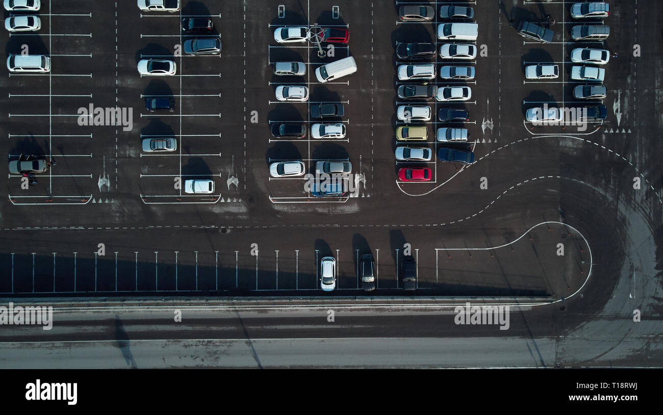 Car park aerial mall america hi-res stock photography and images - Alamy