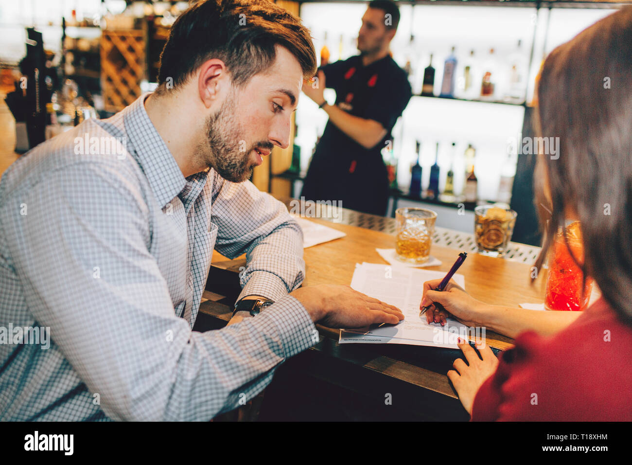 Metting hi-res stock photography and images - Alamy