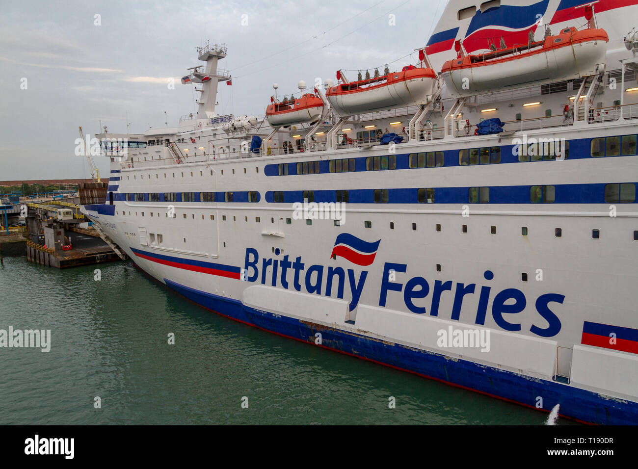 Brittany ferries ferry hi-res stock photography and images - Alamy