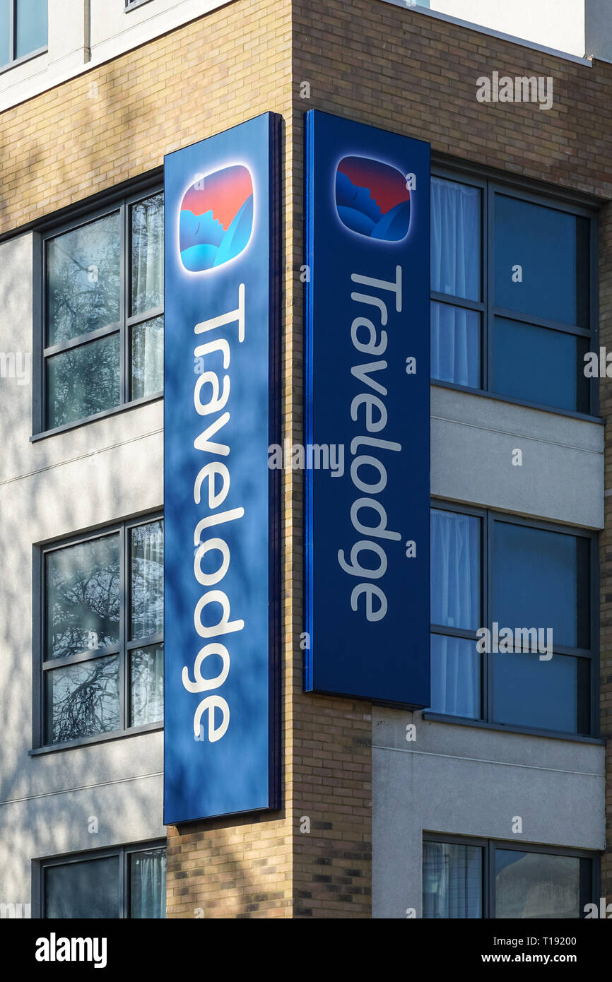 Travelodge logo sign hi-res stock photography and images - Alamy