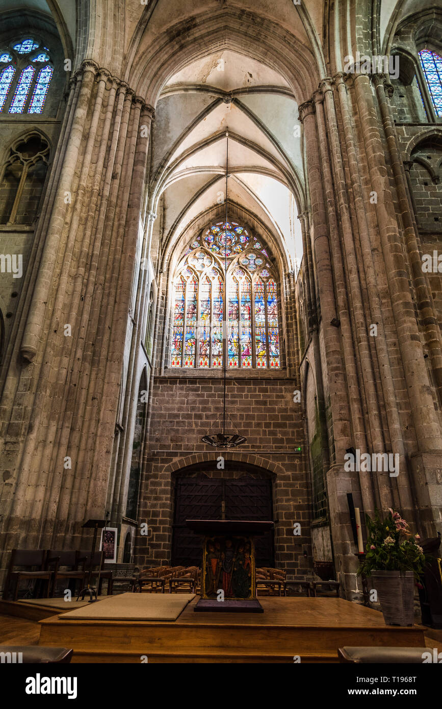 Saint samson cathedral stained glass hi-res stock photography and ...