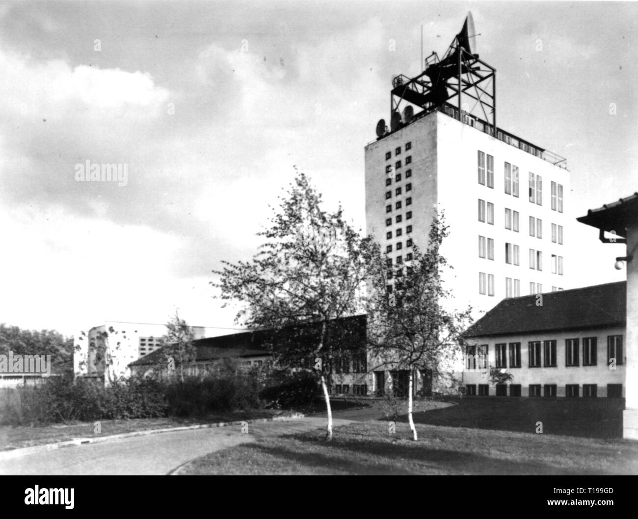 Ddr deutscher fernsehfunk hi-res stock photography and images - Alamy