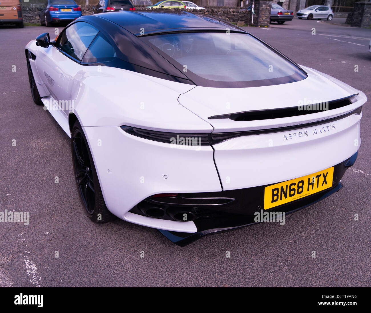 Aston martin dbs superleggera hi-res stock photography and images - Alamy