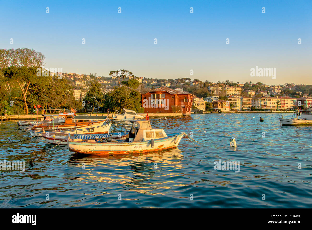 Istanbul, Turkey, 17 April 2009: Bosphorus Mansions and Boats ...