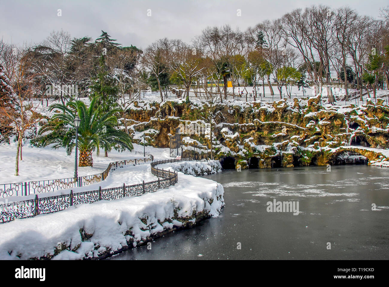 Istanbul, Turkey, 26 January 2010: Emirgan grove and snow, Emirgan ...