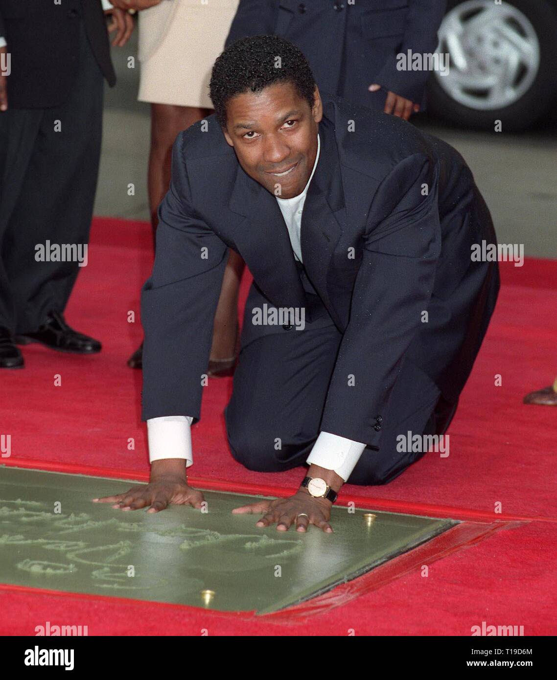 Denzel washington footprint ceremony hi-res stock photography and ...