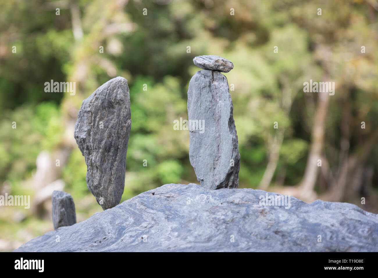 Pebble stacks hi-res stock photography and images - Alamy