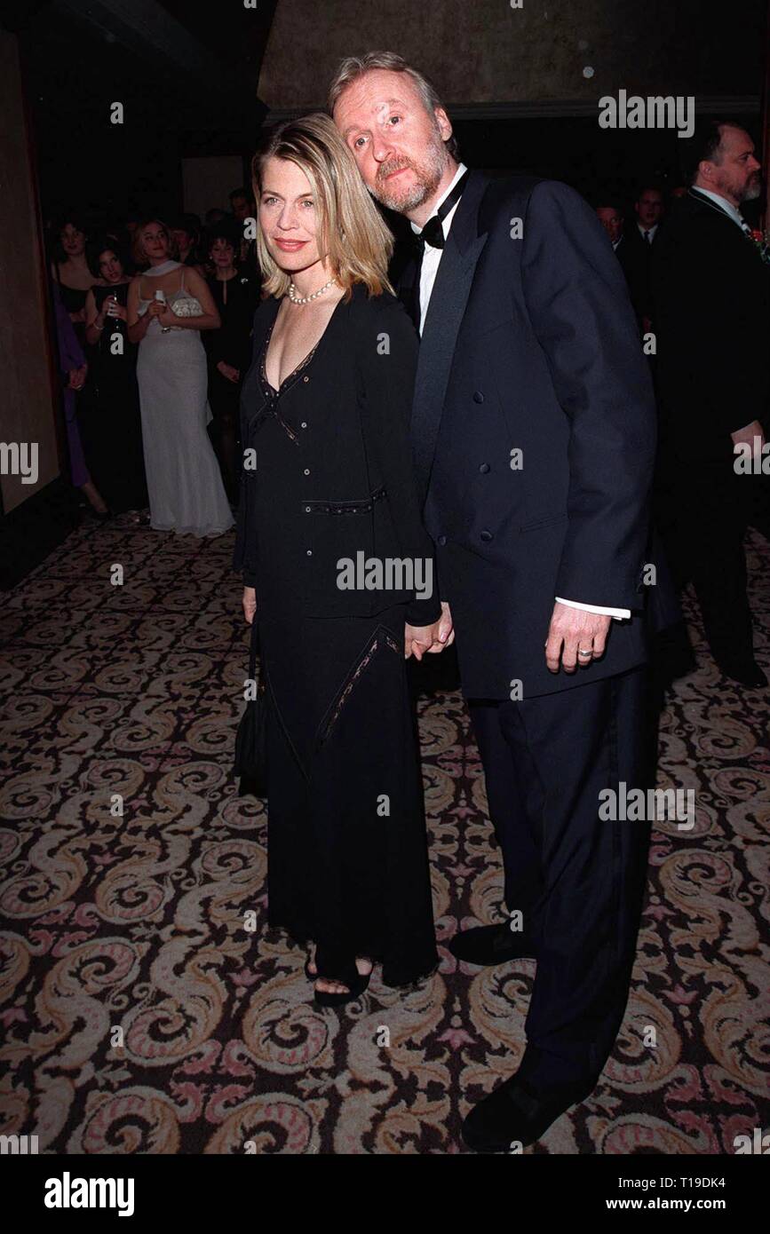 LOS ANGELES, CA - March 7, 1998: Director JAMES CAMERON & actress wife ...