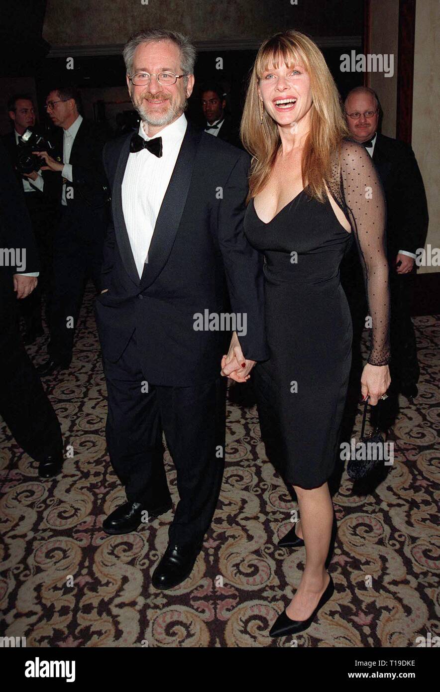 LOS ANGELES, CA - March 7, 1998: Director STEVEN SPIELBERG & actresss ...