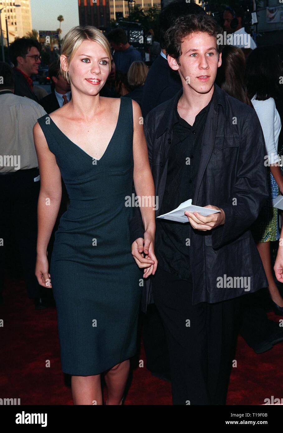 LOS ANGELES, CA - July 9, 1998: Actress CLAIRE DANES & boyfriend at the ...