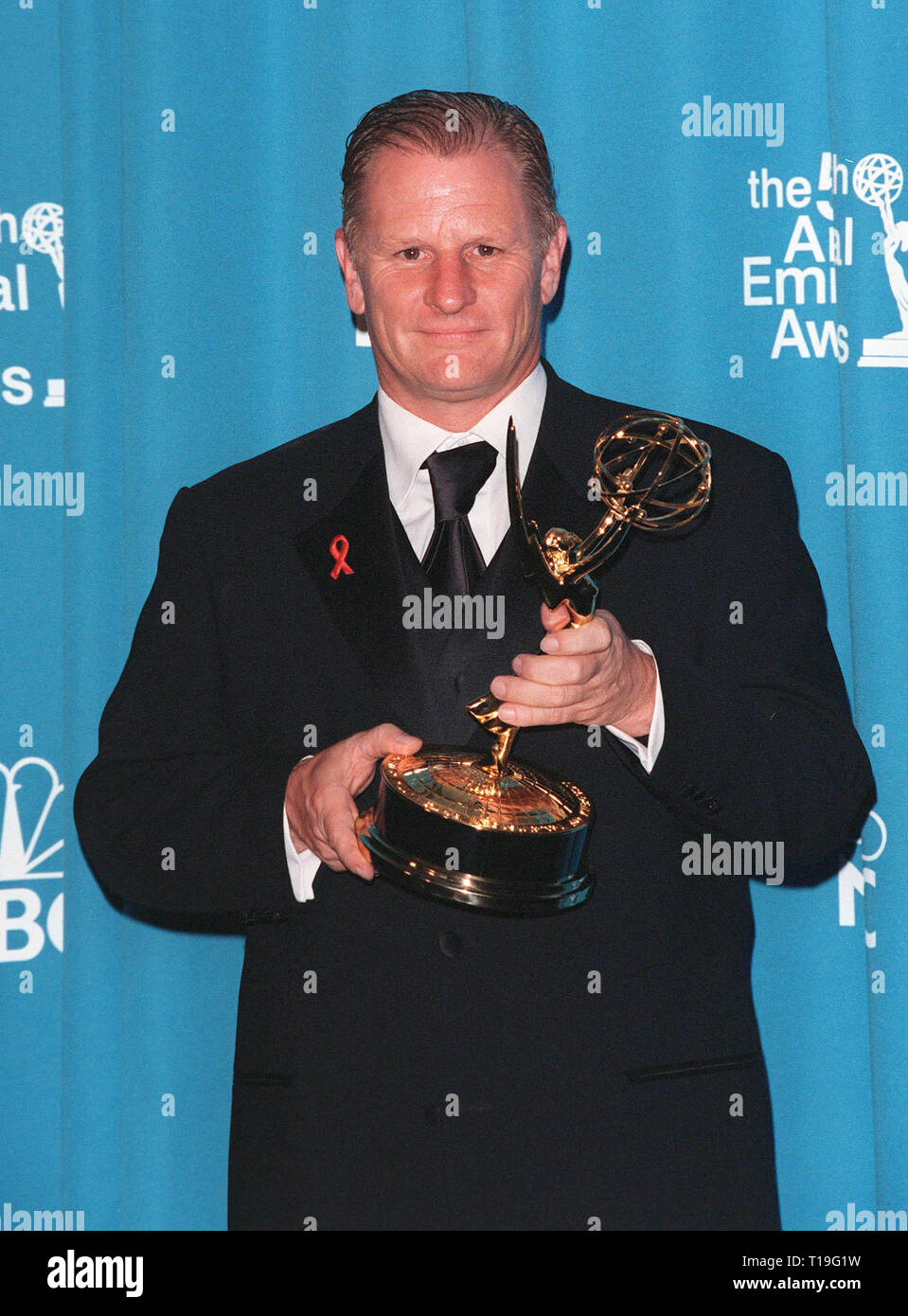 LOS ANGELES, CA - September 14, 1998: "NYPD Blue" star GORDON CLAPP at ...