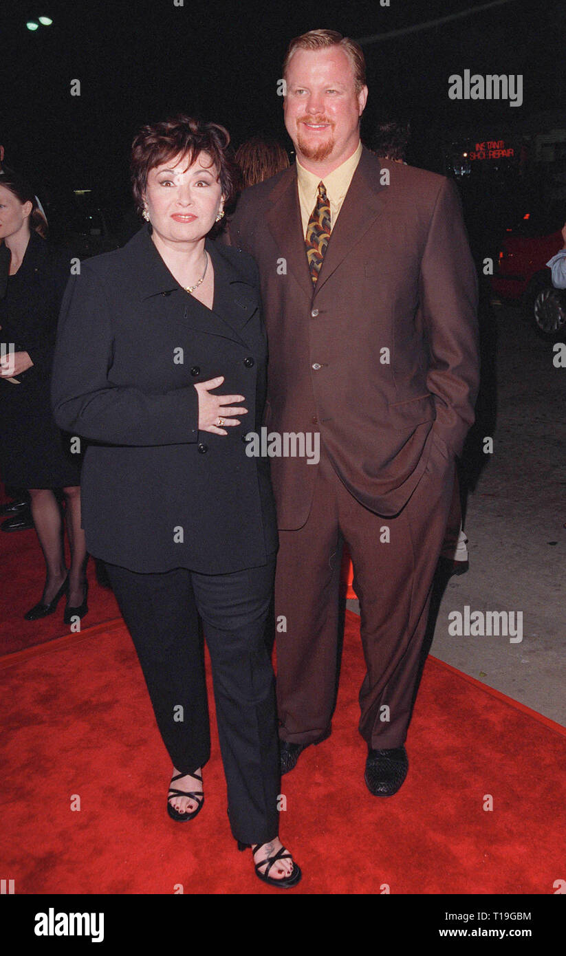 LOS ANGELES, CA - October 12, 1998: Comedienne ROSEANNE & husband BEN ...