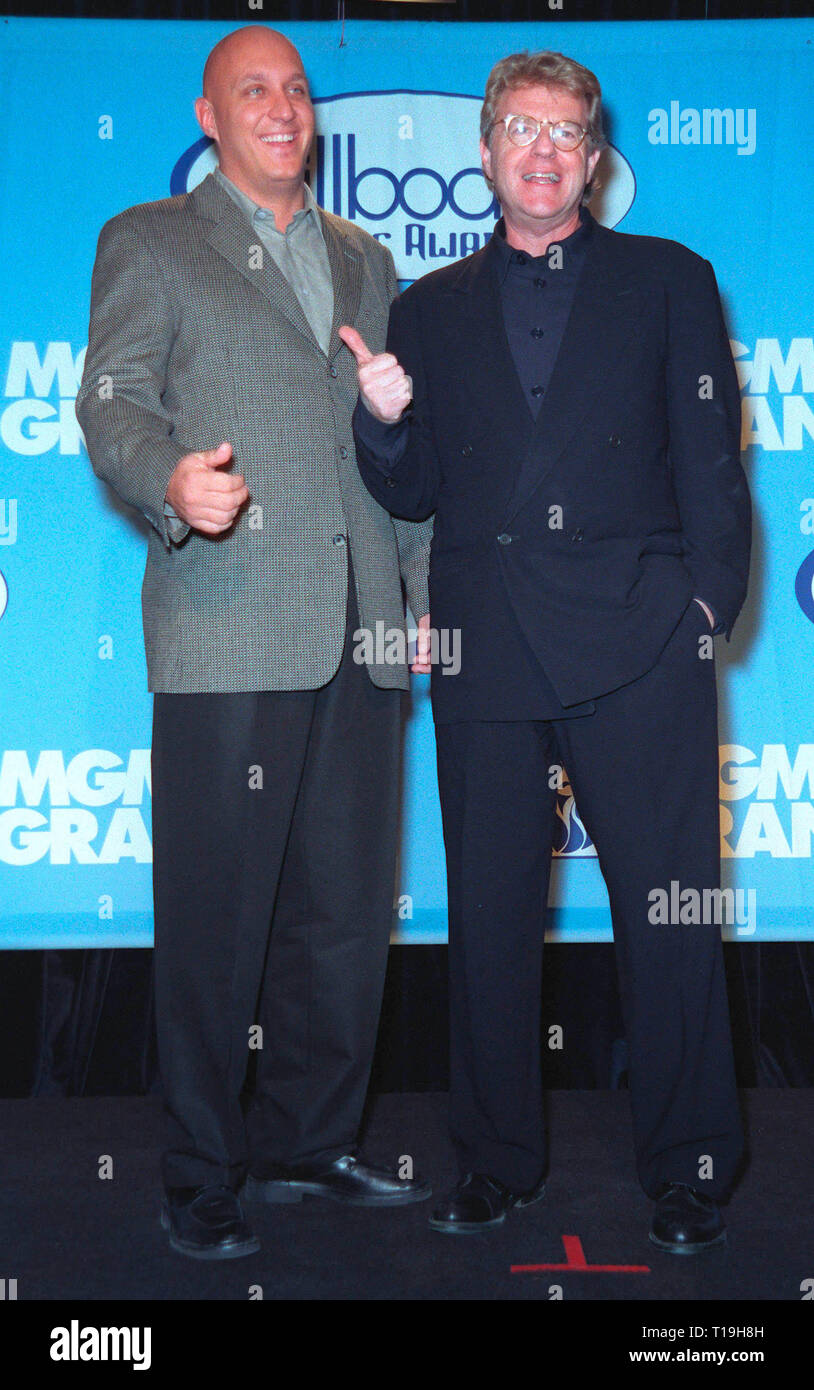 Steve wilkos hi-res stock photography and images - Alamy