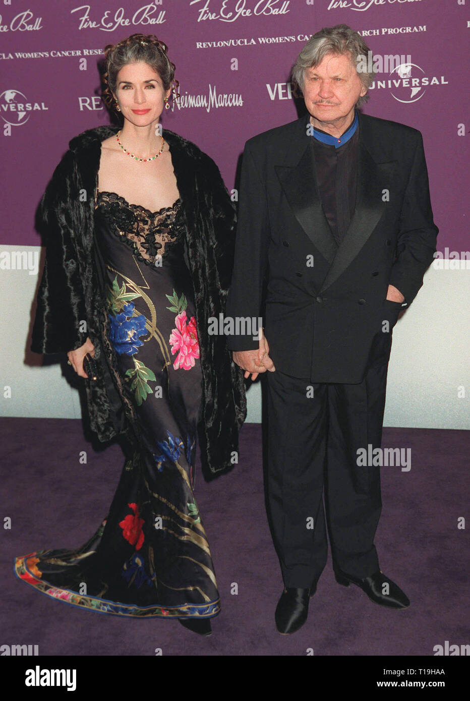 Charles bronson and kim weeks hi-res stock photography and images - Alamy