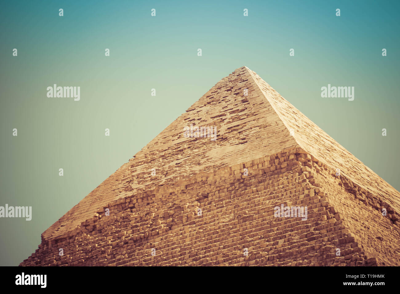 Egyptian hieroglyphics great pyramid hi-res stock photography and ...
