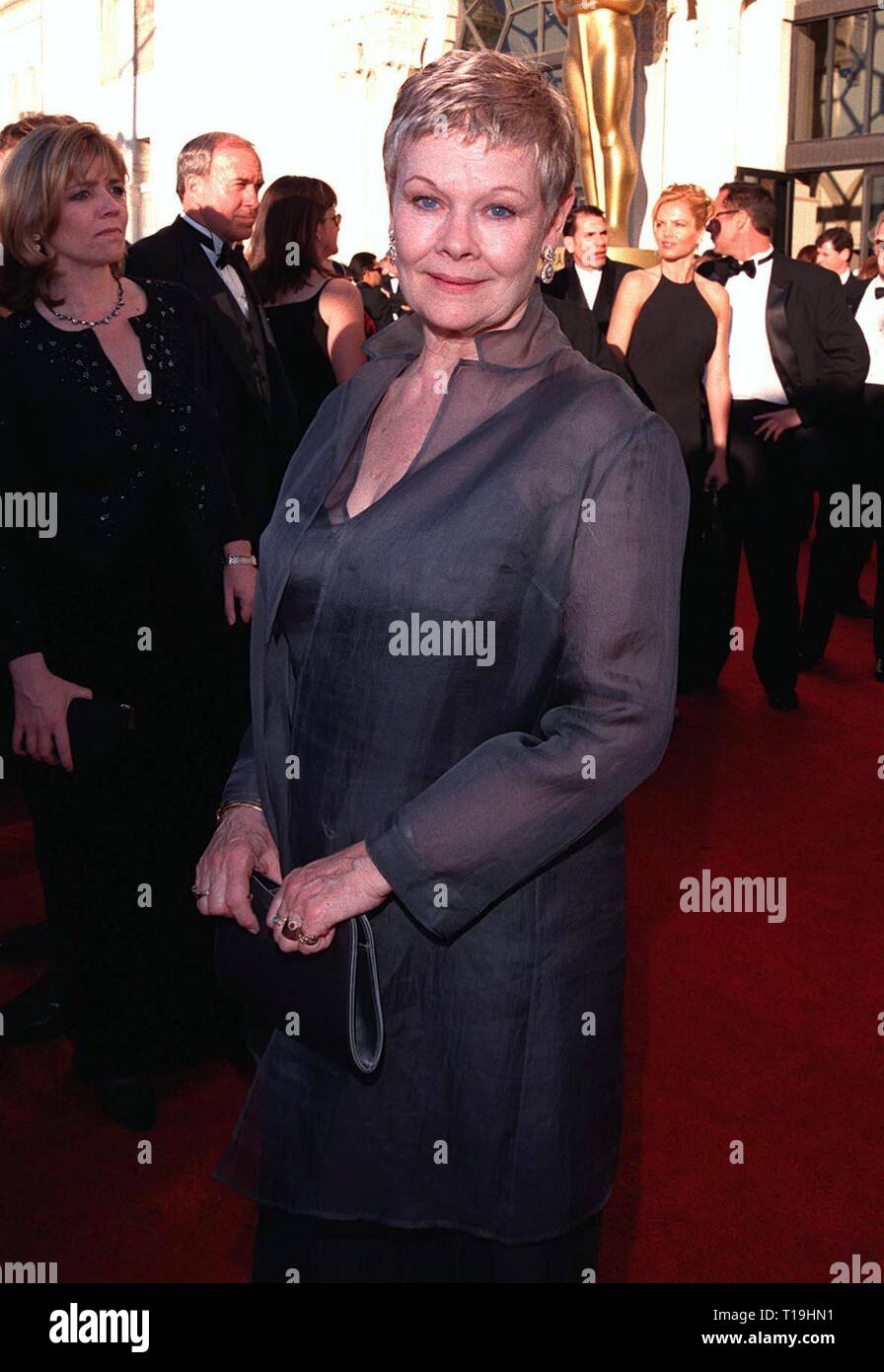 LOS ANGELES, CA - March 23, 1998: Actress DAME JUDI DENCH at the 70th ...