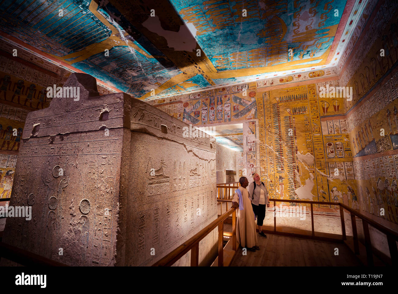 Egypt middle kingdom tombs hi-res stock photography and images - Alamy