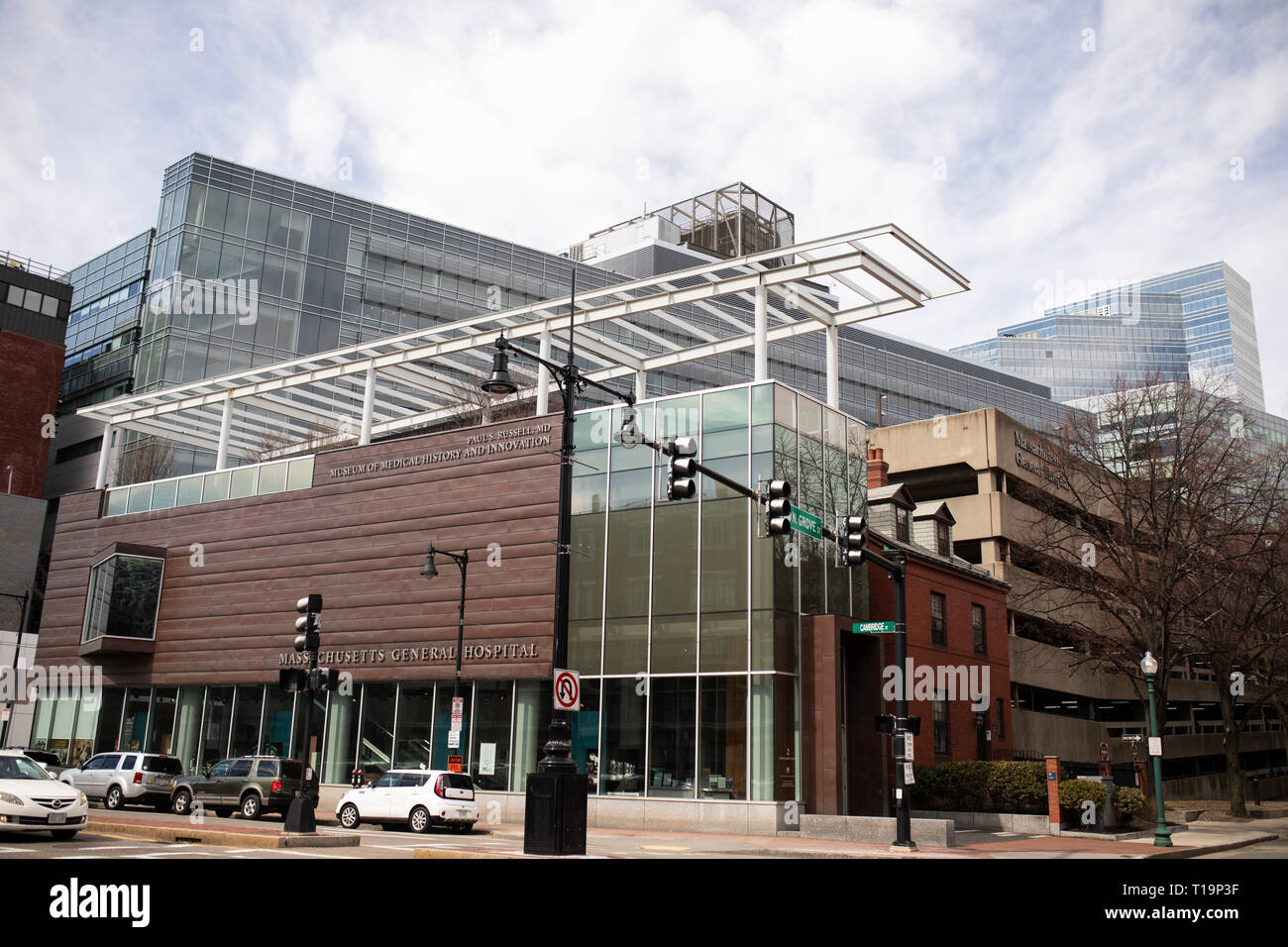 Massachusetts General Hospital building on Cambridge Street at Grove ...