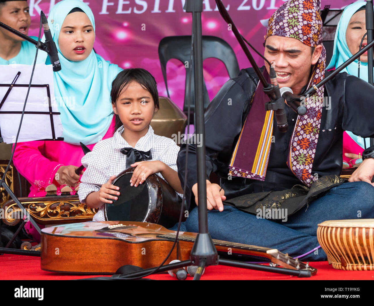 Traditional malaysian music hi-res stock photography and images - Alamy