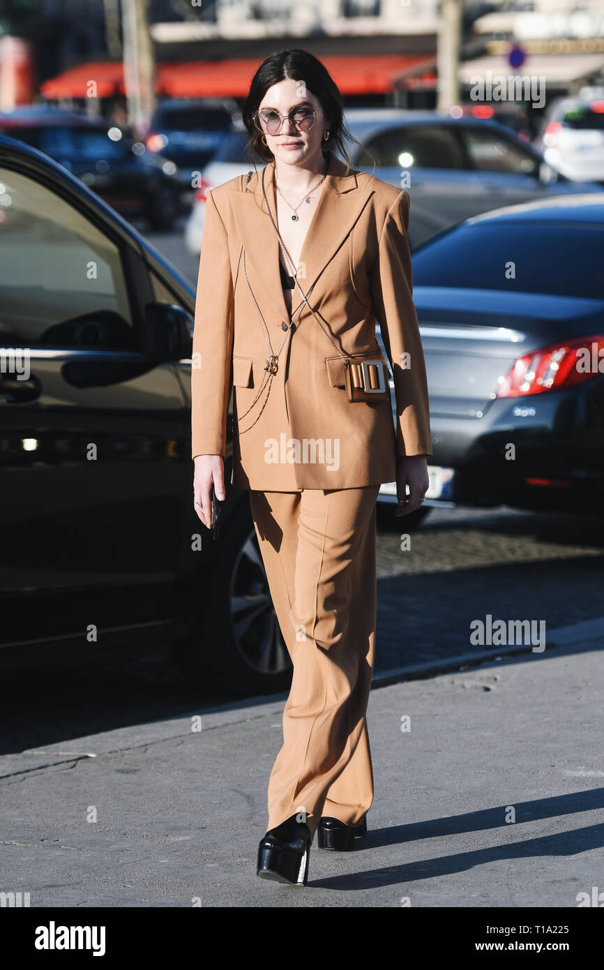 Paris, France -February 27, 2019: Street style outfit - Madelynn ...