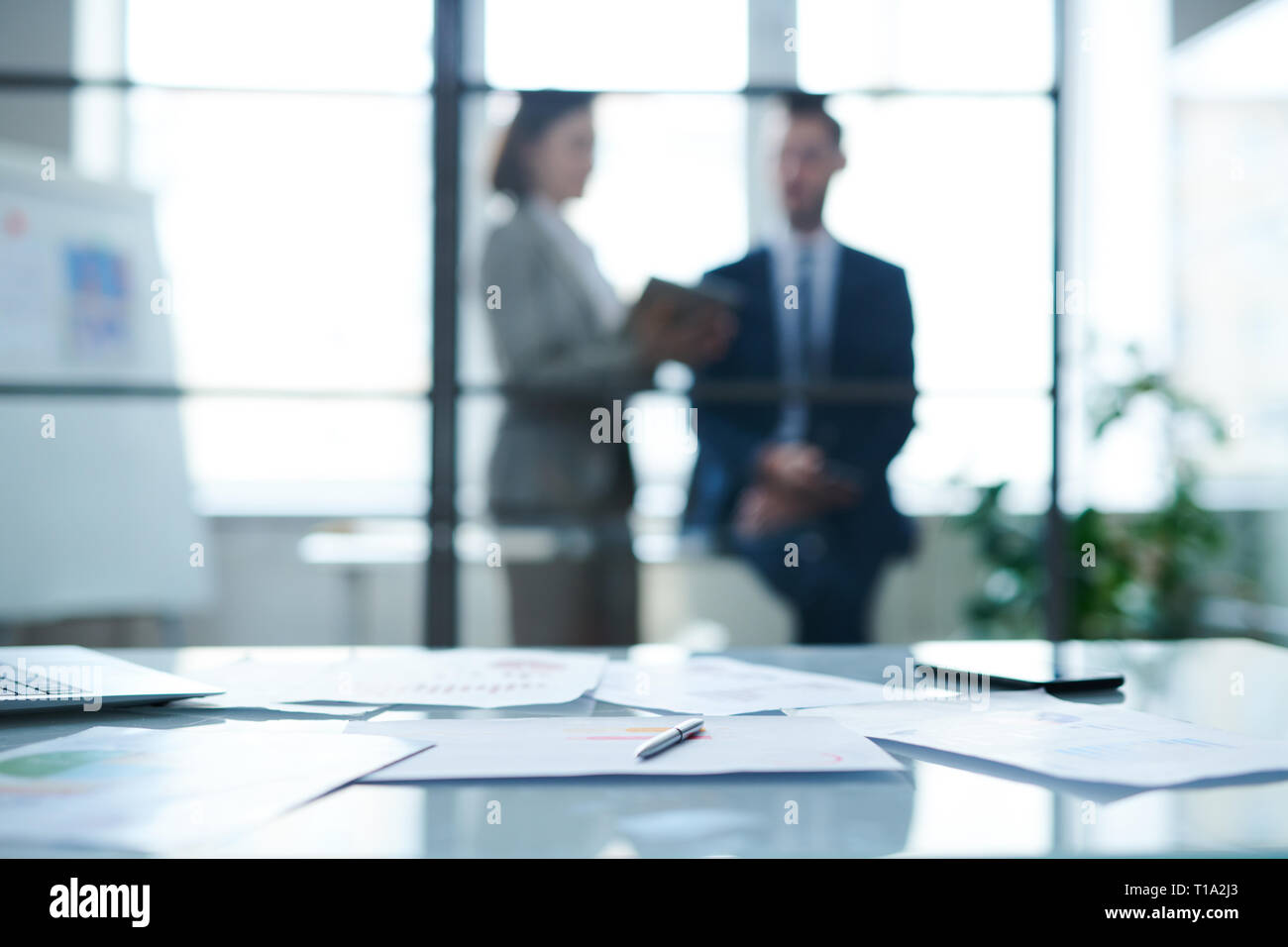 Employee stuff corporate hi-res stock photography and images - Alamy