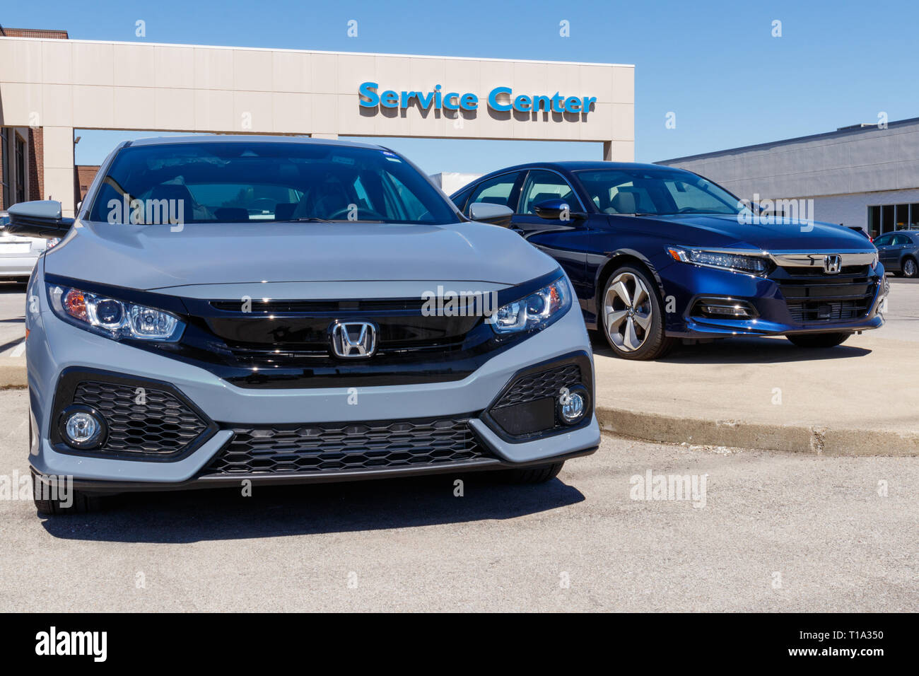 Honda motor dealer sign hi-res stock photography and images - Alamy