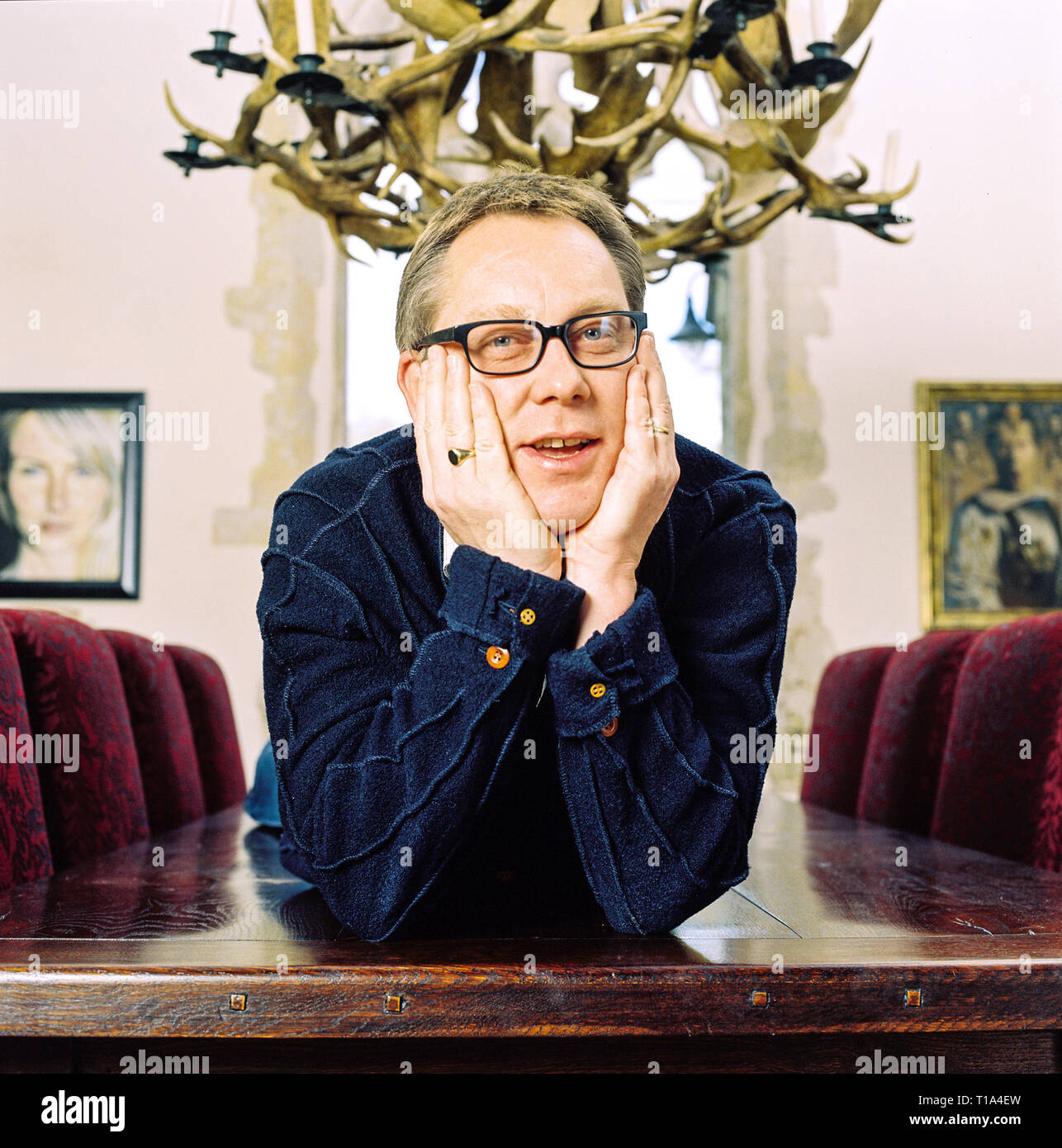 Portrait of comedian Vic Reeves photographed at home in March 2006 ...