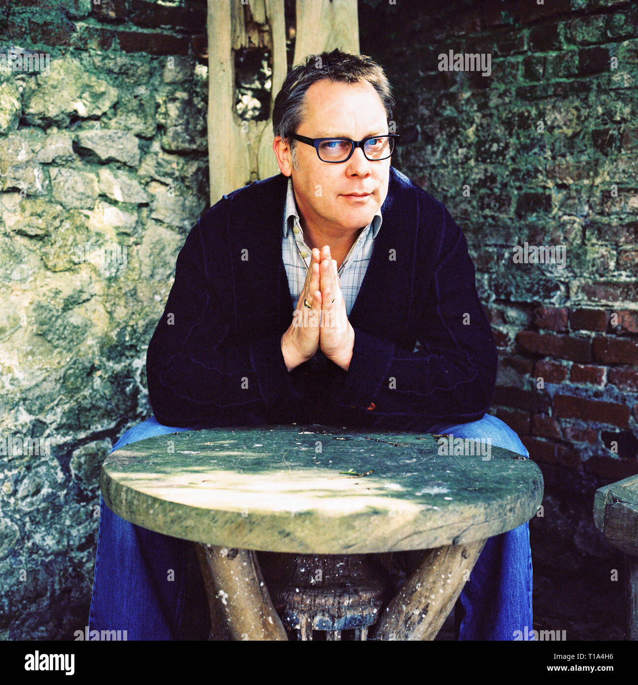 Vic reeves shooting stars hi-res stock photography and images - Alamy