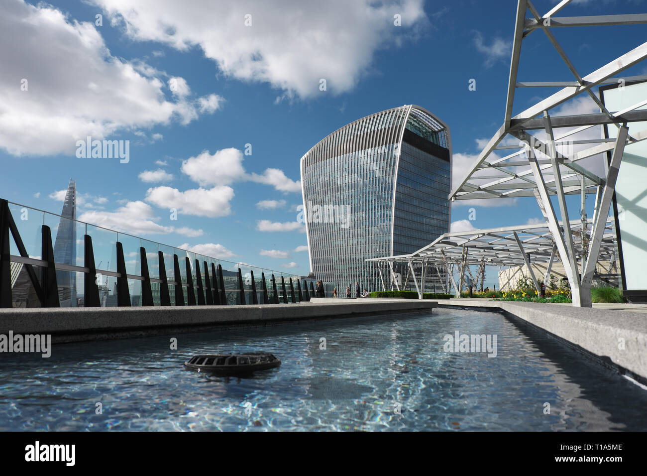 Fen Court Garden in Fenchurch, London Stock Photo - Alamy