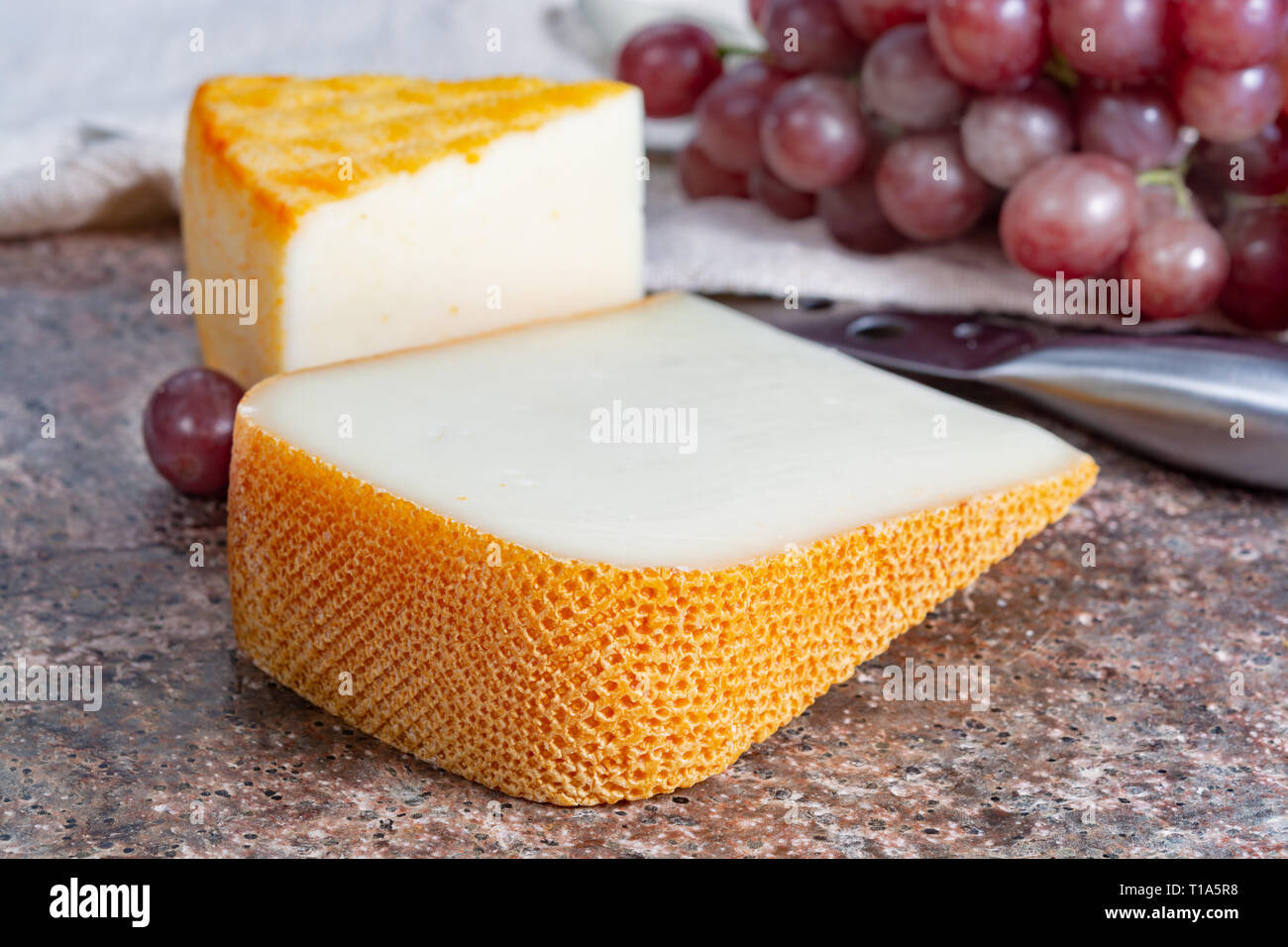 Cheese tasting basque hi-res stock photography and images - Alamy