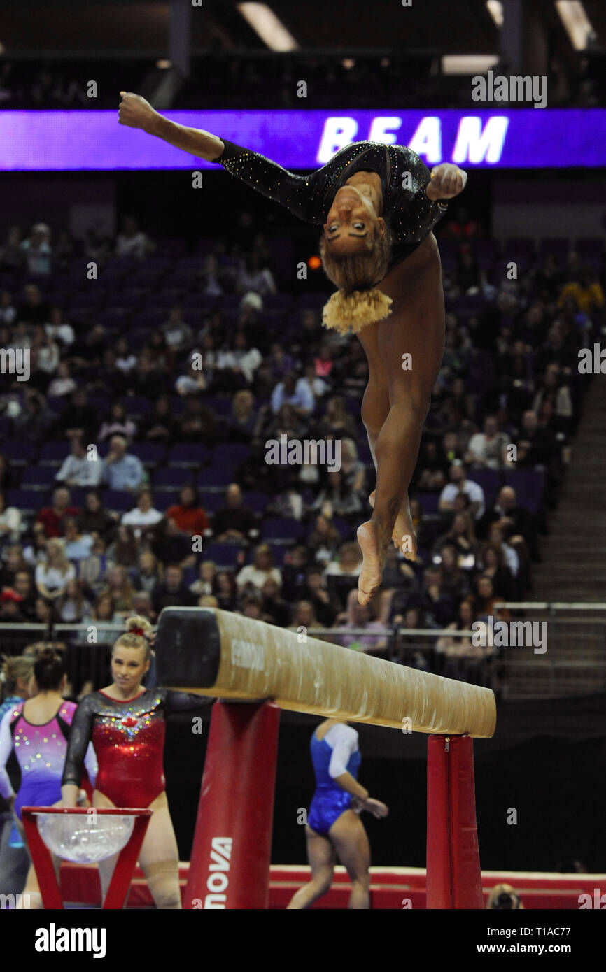 Gymnast jumping on vault hi-res stock photography and images - Alamy
