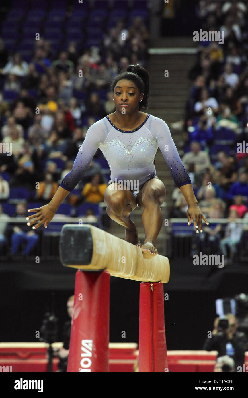 Olympic gymnastics judges hi-res stock photography and images - Alamy