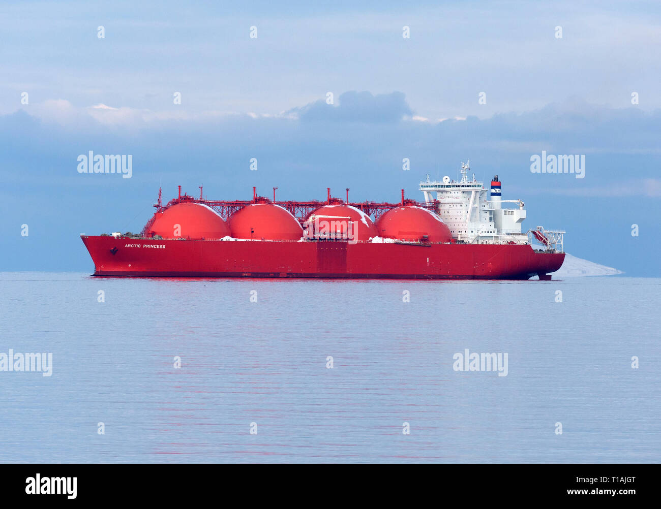 Lng tanker hi-res stock photography and images - Alamy Lng tanker hi-res stock photography and images - Alamy