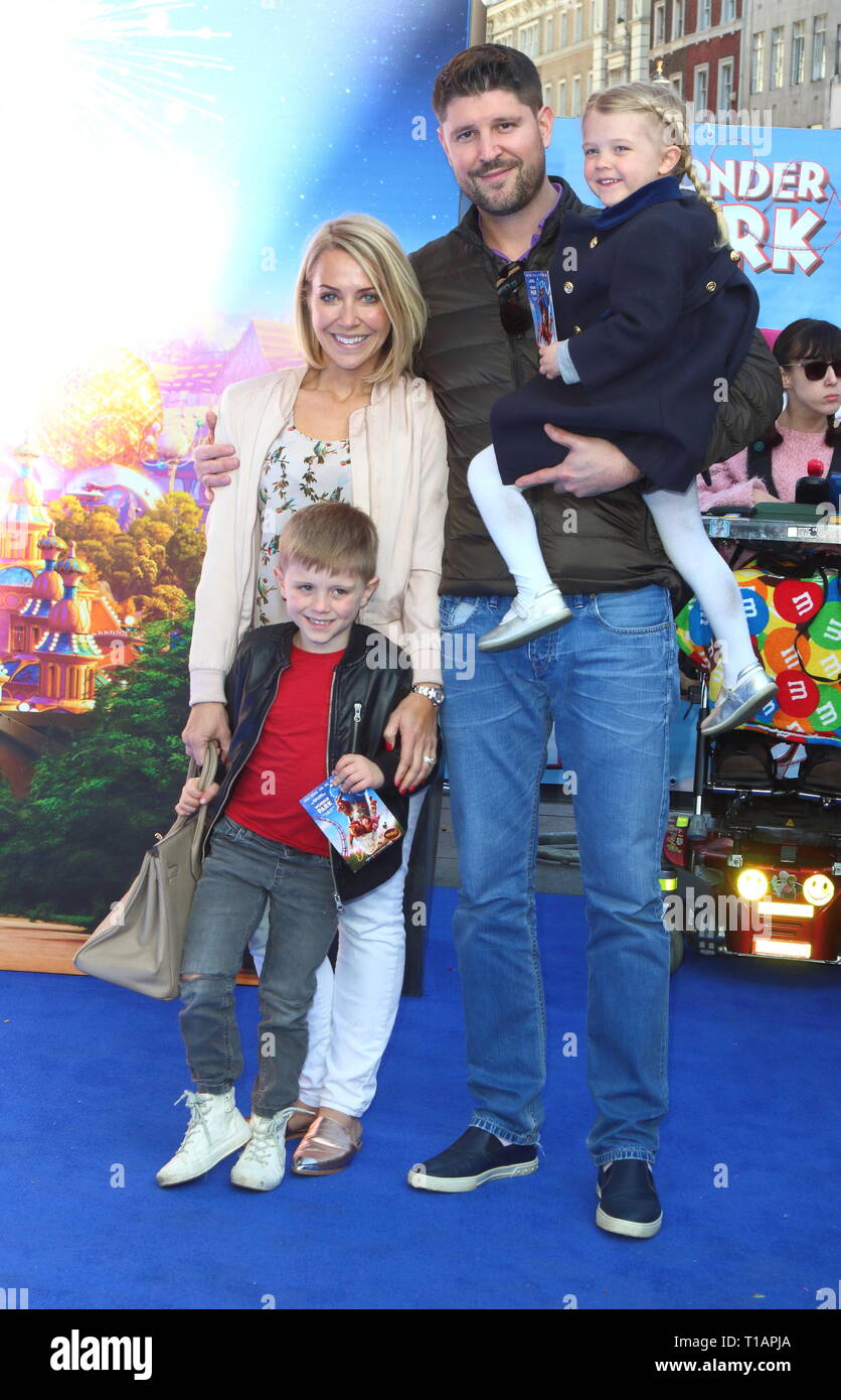 Laura hamilton and family hi-res stock photography and images - Alamy