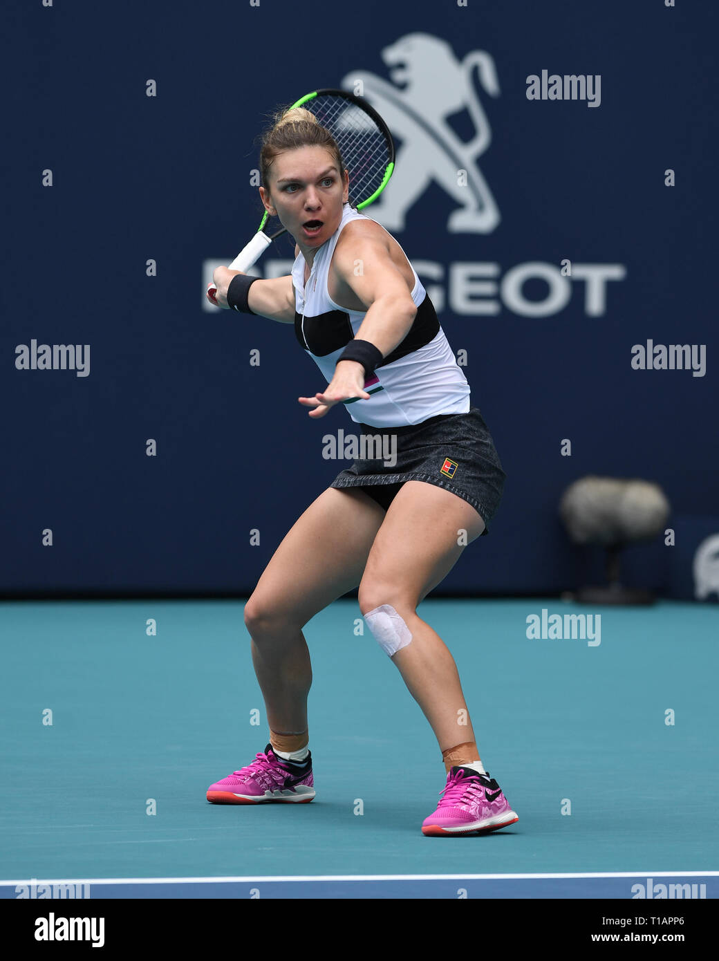 Miami Gardens FL, USA. 24th Mar, 2019. Simona Halep Vs Polona Herco on ...