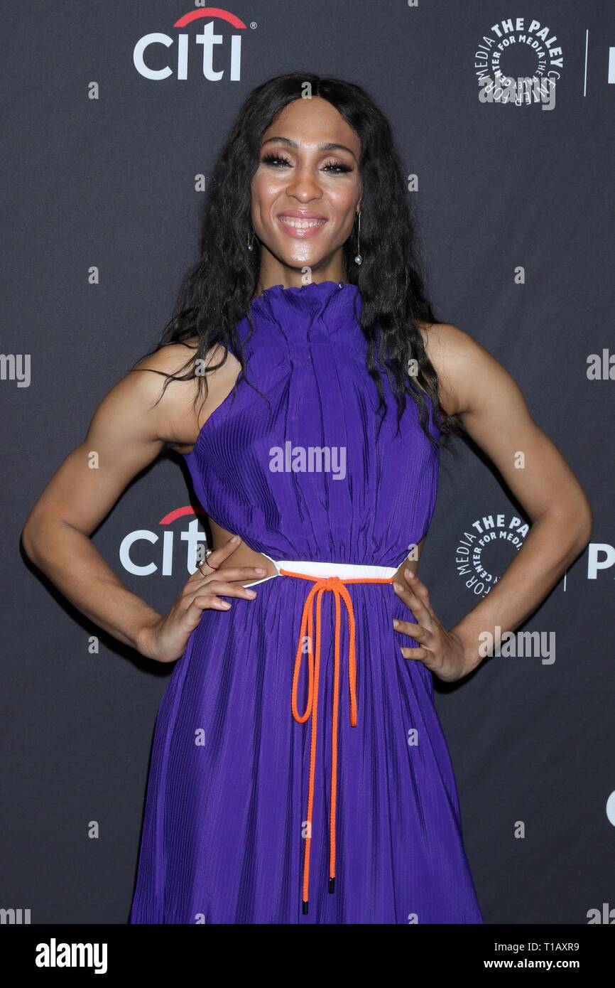 Mj rodriguez pose hi-res stock photography and images - Alamy