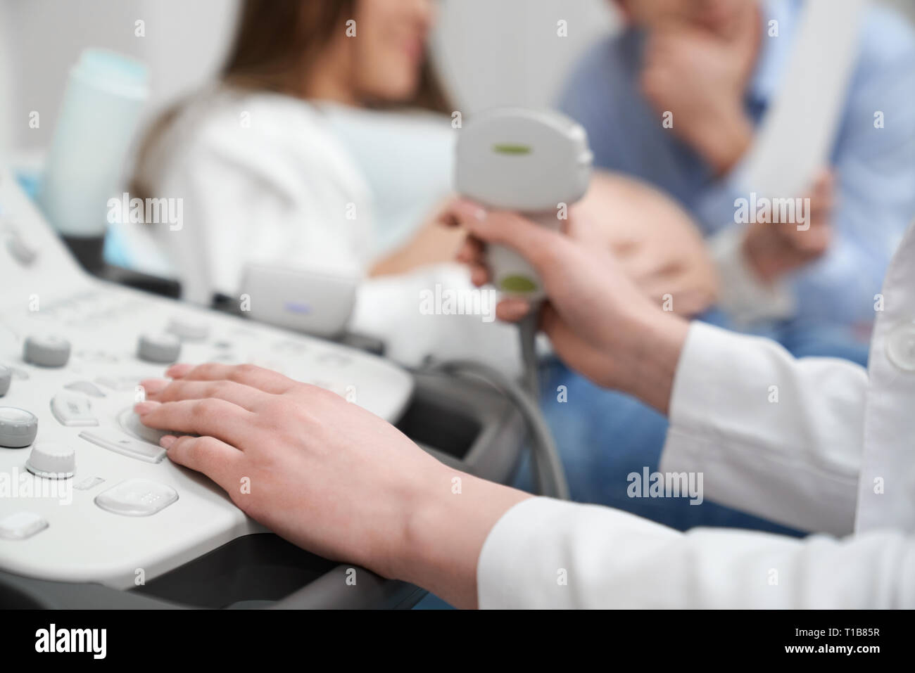 Ultrasound machine hi-res stock photography and images - Alamy