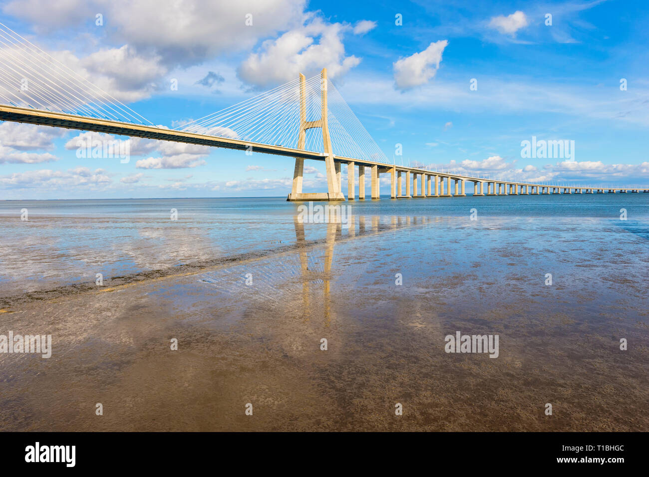 Vasco de gama bridge in hi-res stock photography and images - Alamy