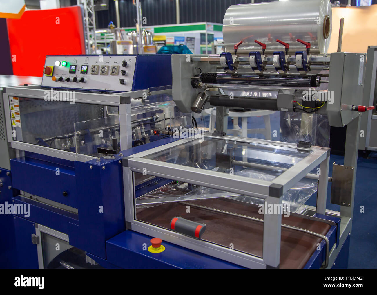 Carton sealer hi-res stock photography and images - Alamy