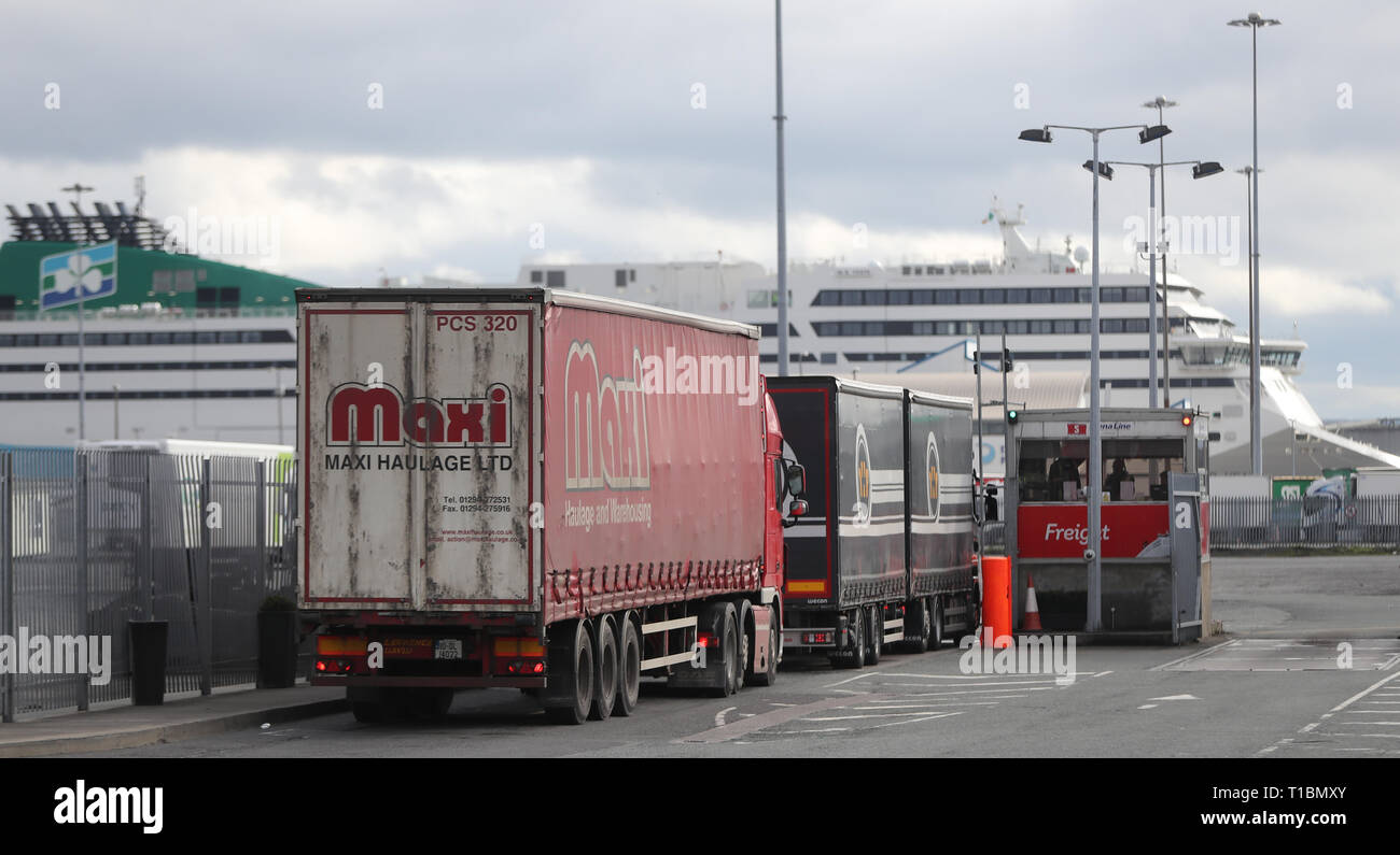 Border check ireland hi-res stock photography and images - Alamy
