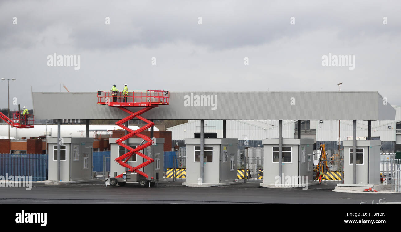 Dublin port construction hi-res stock photography and images - Alamy