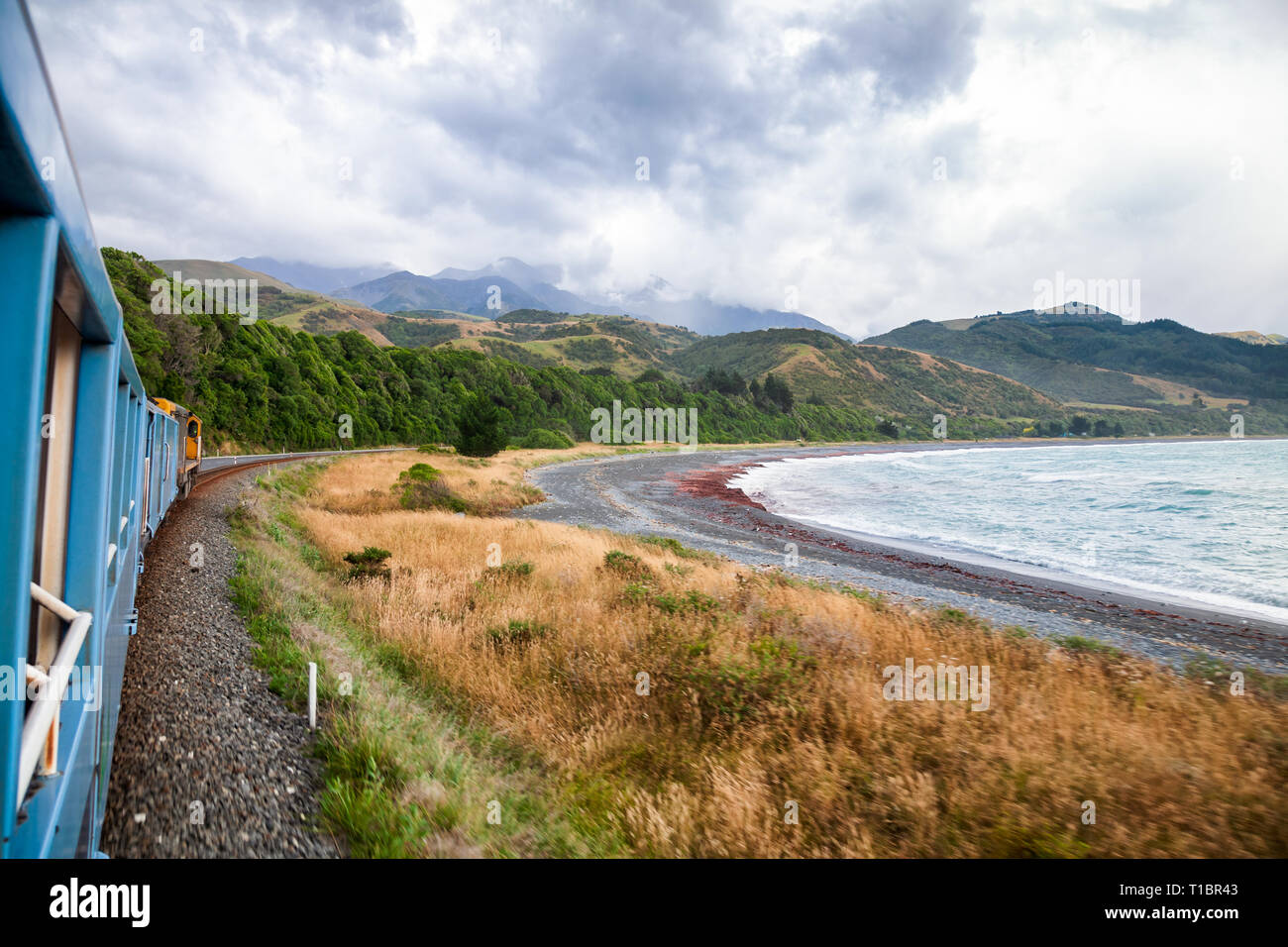 New zealand coastal pacific train hi-res stock photography and images ...