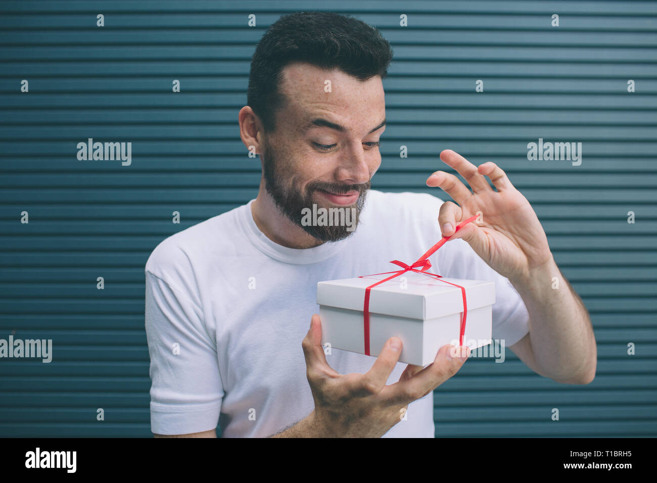 Beauty beautiful delightful hi-res stock photography and images - Alamy